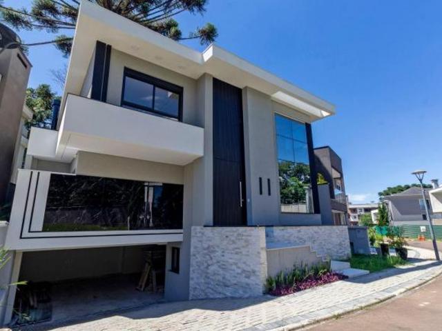 Casa nova e pronta no Campo Comprido