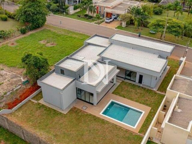 Casa Nova e Sofisticada no Condomínio Santa Mônica em Itu | 3 Suítes, Piscina e Área Gourmet