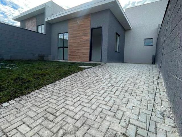 CASA NOVA EM COLOMBO! 02 QUARTOS, SUÍTE, 02 VAGAS DE GARAGEM, AMPLO TERRENO!