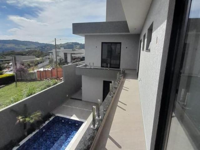 Casa nova em condomínio fechado Atibaia SP