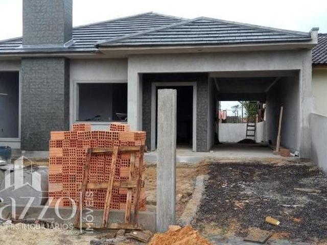 Casa nova Em construção com 03 dormitórios sendo 01 suíte