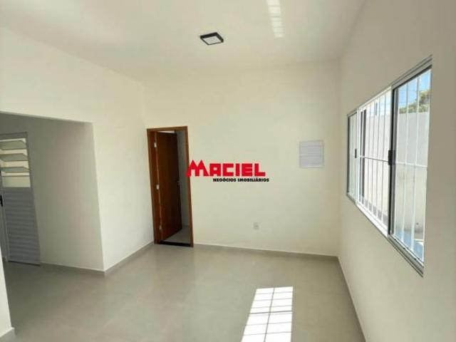 Casa Nova em Caçapava em excelente localização venha conferir!