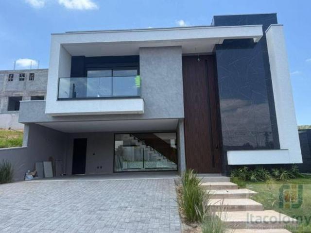 Casa nova em Santana de Parnaiba