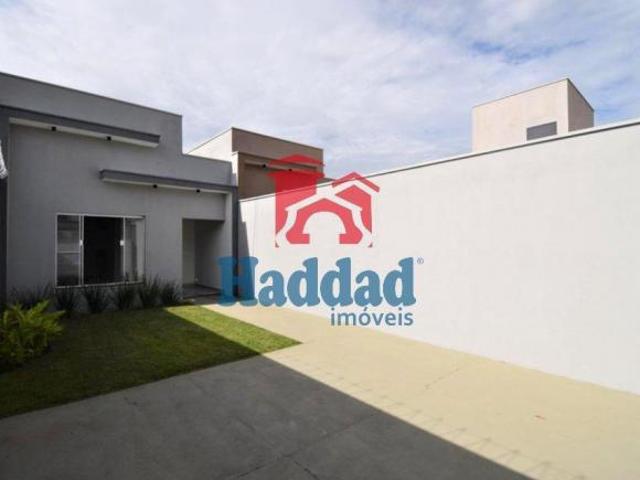 CASA NOVA / EXCELENTE LOCALIZAÇÃO