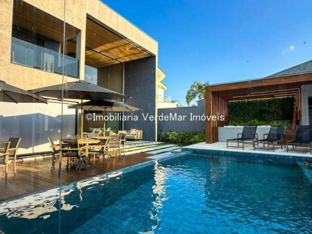 Casa NOVA frente praça à venda no Jardim Acapulco, projeto contemporâneo, mobiliado e decorado