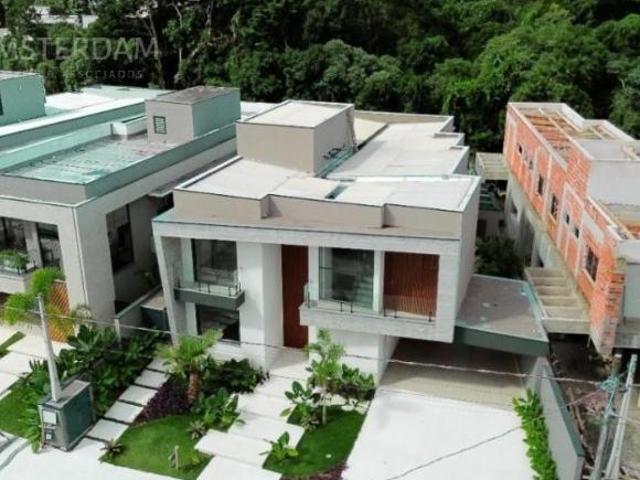 Casa Nova, Moderna à venda no M16 na Riviera, com 6 suítes, 487,51 m², pronta pra uso