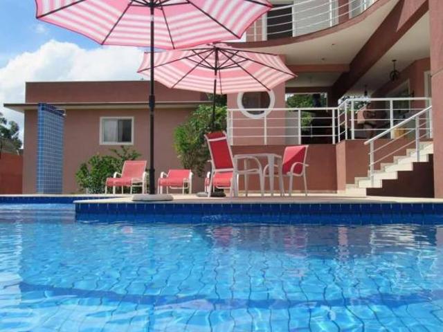 Casa nova, moderna e projeto pensado para conforto e praticidade
