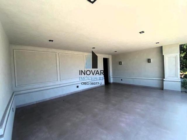 Casa Nova no Cond. Damha III com 3 suítes e piscina