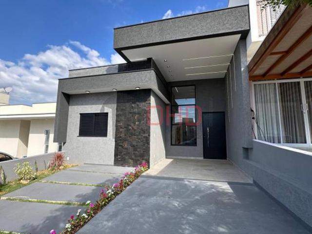 Casa nova no Condomínio Horto Florestal