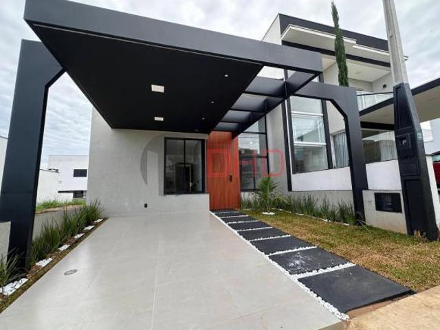 Casa nova no Condomínio Horto Florestal Villagio