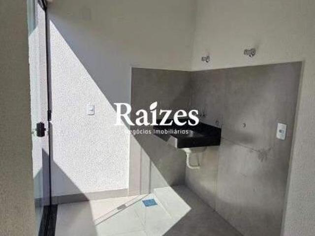 Casa nova no Ipanema com 2/4 sendo 1 suíte