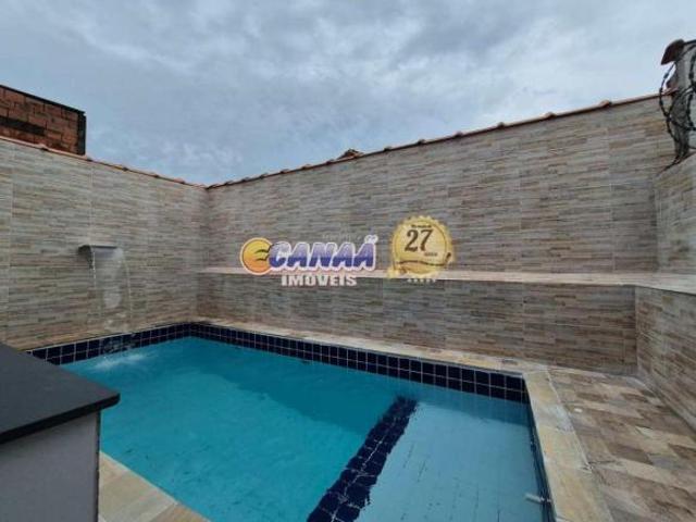 Casa nova na Praia de Mongaguá, 2 dormitórios sendo 1 suíte. Linda Piscina com Cascata