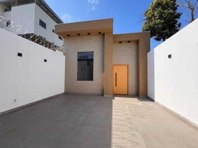CASA NOVA NA REGIAO DO BAIRRO CHANADOUR EM DIVINOPOLIS MG