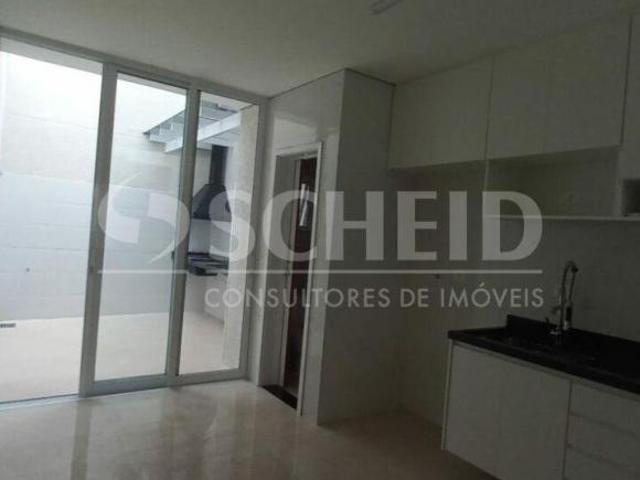 Casa nova, na Vila São Pedro, 3 dormitórios,1 suíte, cozinha, 3 banheiros, 2 vagas