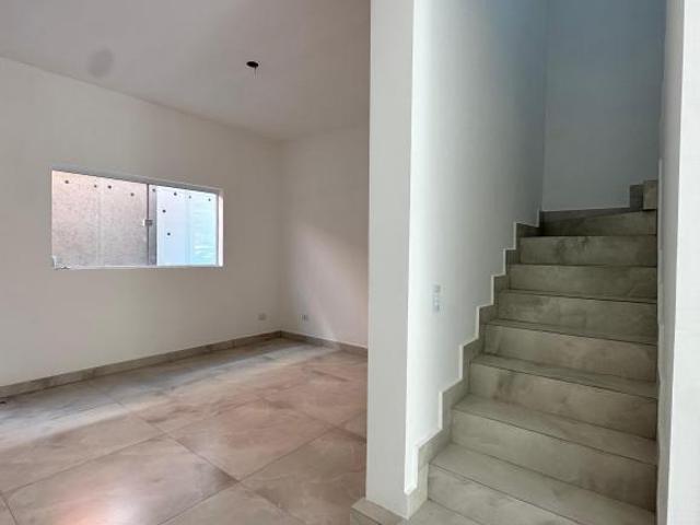 Casa nova sobrado com quintal
