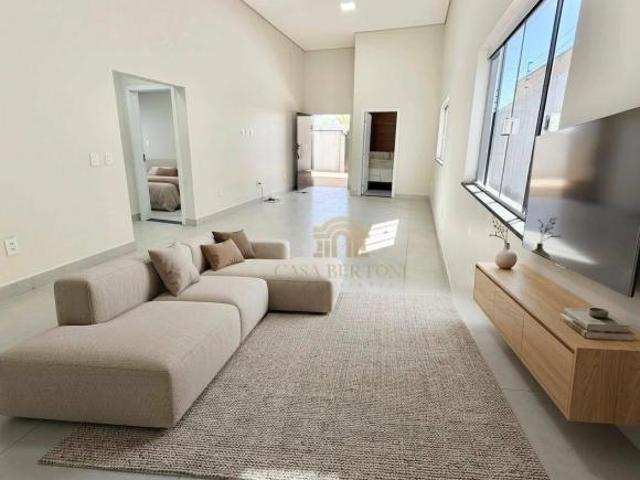 CASA NOVA SOLTA NO LT 400M² CONDOMINIO ARNIQUEIRA 3 SUÍTES CHURRASQUEIRA QUINTAL