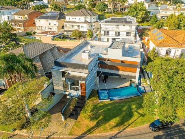 Casa nova para venda em Alphaville localizada no Residencial 10