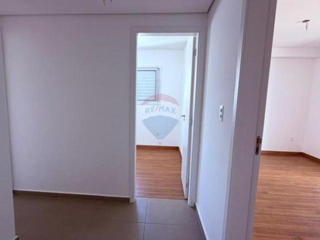 Casa nova para venda no Villa Flora Lótus com 3 dormitórios, suíte com closet e lazer completo