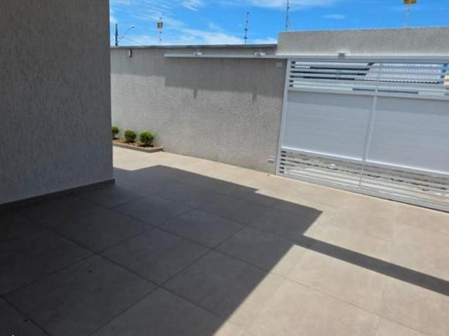 CASA NOVA PERTINHO DA PRAIA EM ITANHAÉM, COM 4 DORMITÓRIOS, PISCINA, VARANDA!