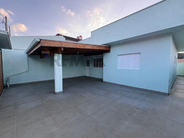 ALUGUE CASA no Jardim Pinheiros – 2 Dorms, 2 Vagas