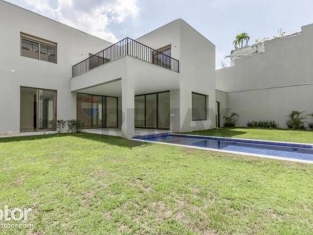 Casa Nova projeto Contemporâneo, 4 suítes, piscina e vaga para 4 carros, Jardim Guedala, São Paulo