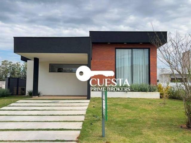 Casa com 3 dormitórios à venda, 180 m² por R$ 950.000,00 Condomínio Ninho Verde II Pardinho/SP