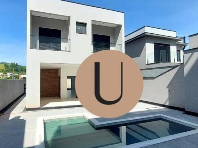 Casa Nova Rua sem saída dentro Resort completo de área de lazer