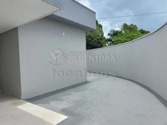 CASA NOVA TOP EM BADY BASSITT