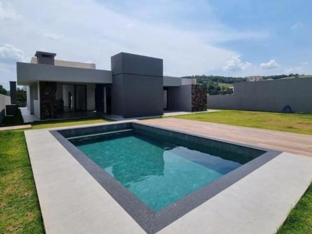 Casa nova térrea no Condomínio Equilibrium em Atibaia SP, com 4 suítes, piscina e área gourmet