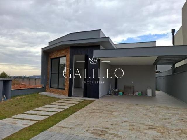 CASA NOVA TÉRREA EM ALTO PADRÃO COM 03 SUÍTES, CLOSET, CHURRASQUEIRA E PISCINA RESIDENCIAL PECAN E