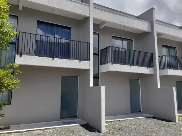 Casa nova, tipo sobrado, para alugar, no centro da cidade. 02 quartos. Oportunidade