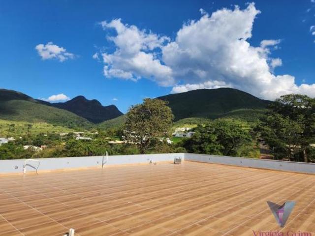 Casa nova, vista magnífica Serra dos Três Irmãos