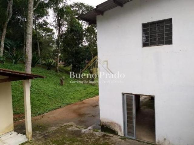 Casa ótima para VENDA 500M2 toda cercada em alambrado Próximo ao centro de Juquitiba
