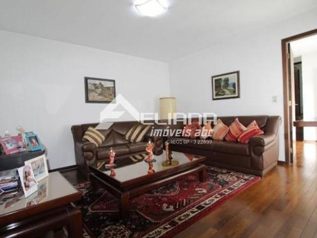 Casa com 4 Dormitórios 2 Suítes e 7 Vagas – Cidade Vargas