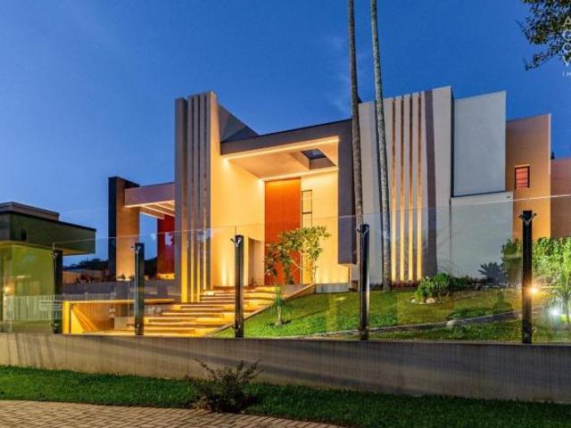 Casa automatizada, 03 Suítes, Espaço Fitness, Espaço Gourmet, Hidromassagem, Seminário, Curitiba/PR
