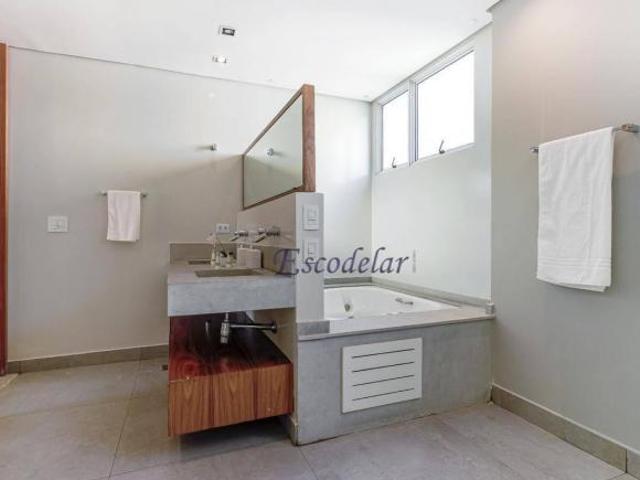 Casa Av.Brasil 4 quartos 400ms 2 vagas