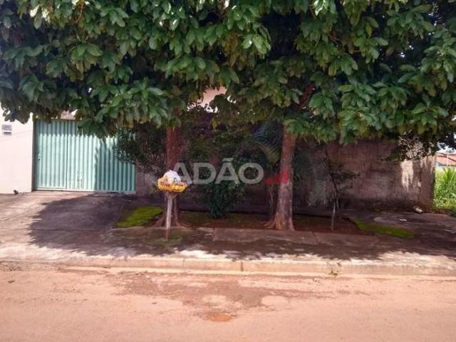 Casa Avenida Lobato Aparecida de Goiânia Casa de Rua com 3 Quarto s por R$ 420000.00 no setor Jardi