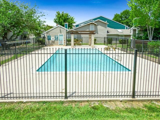 Casa Azul Townhomes 3 Bedroom Apartment for Rent at 12247 Sunset Meadow Ln, Houston, TX 77035 Greater Fondren Southwest