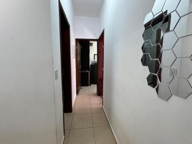 Casa á 100 metros do mar a venda em Peruibe, Possui 03 dormitórios