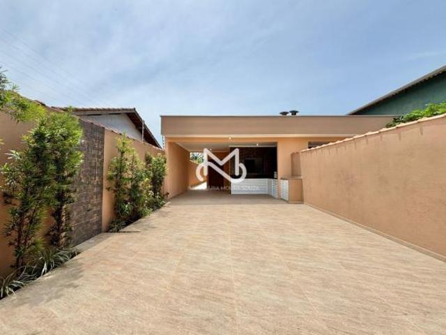 Casa a 150m da praia no Jardim Indaiá