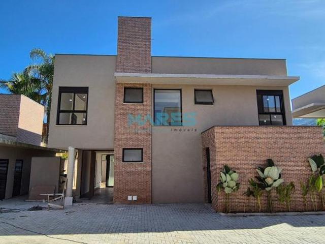 Casa à 275m da praia juquehy