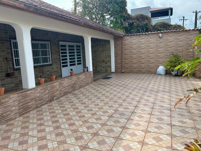 Casa a 50 m da praia