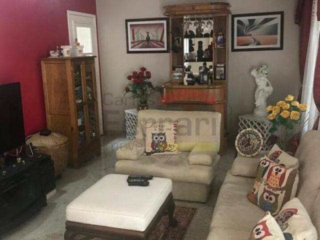 Casa a 600 metros do metro Penha de França
