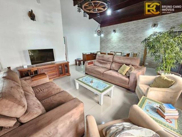 Casa a 60m do Mar Três Marias Peruíbe/SP