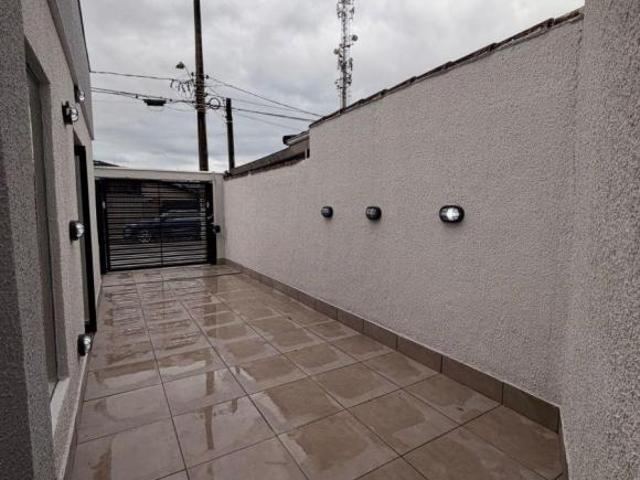 Casa à 700m do mar com 2 quartos em Praia Grande