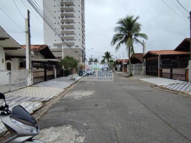 CASA A 80 METROS DO MAR
