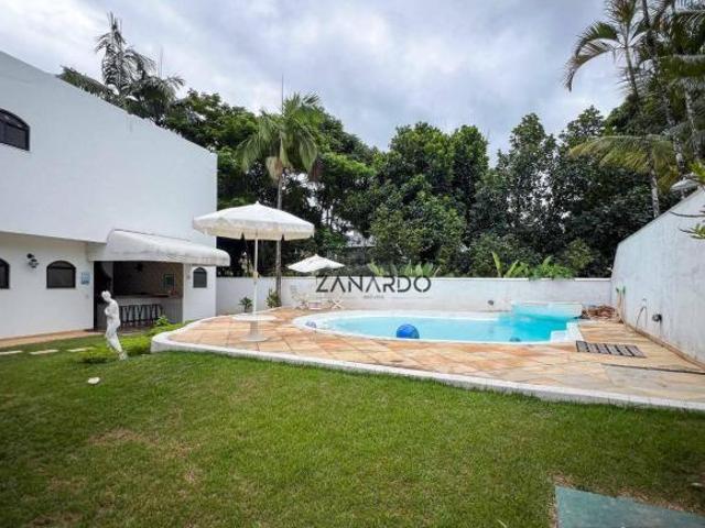 Casa à 80m da praia à venda em Riviera de São Lourenço