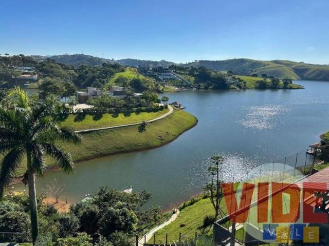 Casa, à beira da represa, 5 Dorms 3 Suítes, Condomínio Paraíso de Igaratá