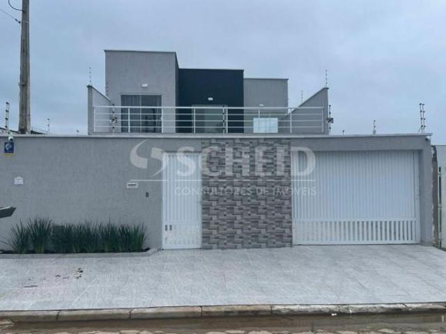 Casa a beira mar na praia de Peruibe