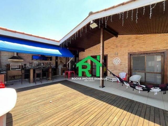 Casa à beira mar com 7 quartos 7 suítes, 4 vagas e lazer à venda em Enseada, Guarujá